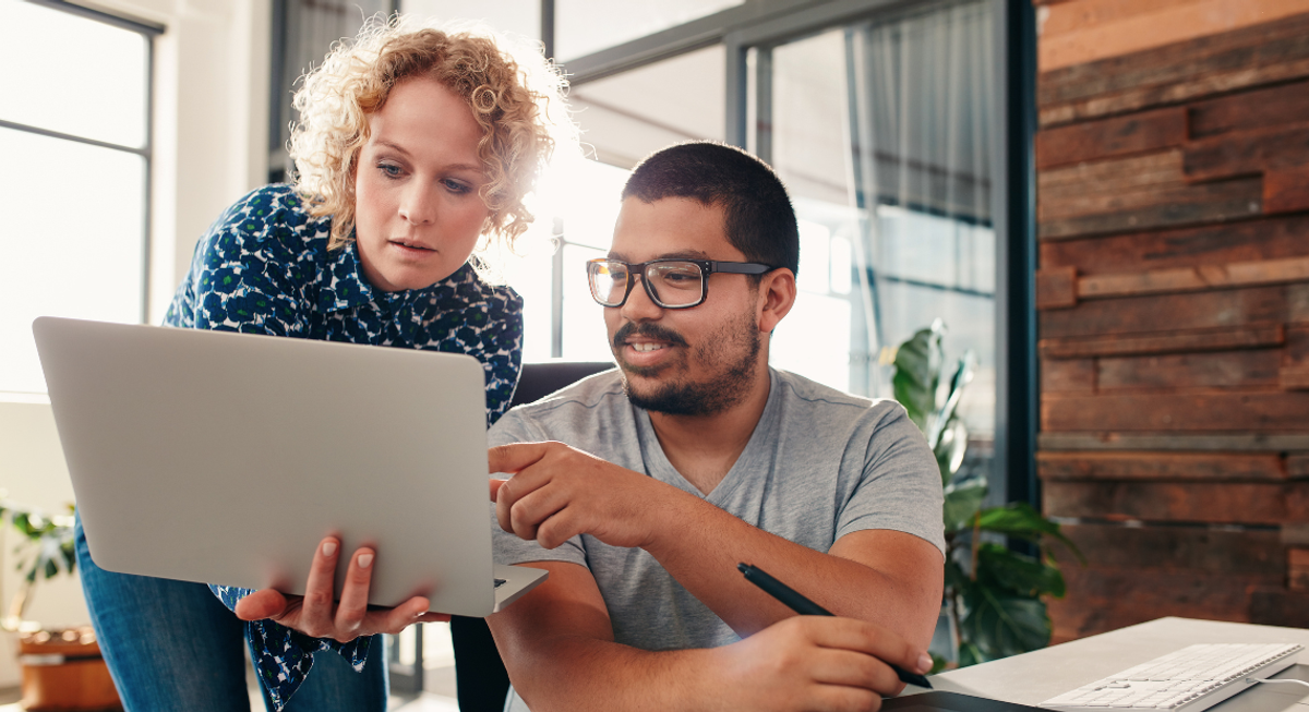 Logo Design Brief: Steps To Create One & Tips On How To Pitch It